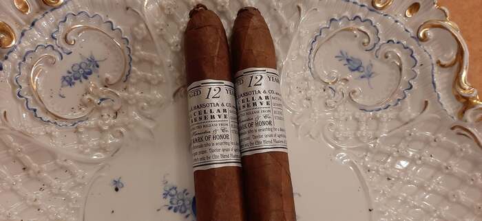 Gurkha Cellar Reserve 12yr Platinum Hedonism Gran Rothchild • The Cuban ...